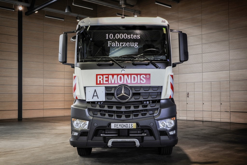 10,000th Mercedes-Benz for Rethmann SE & Co. KG - Alex Miedema