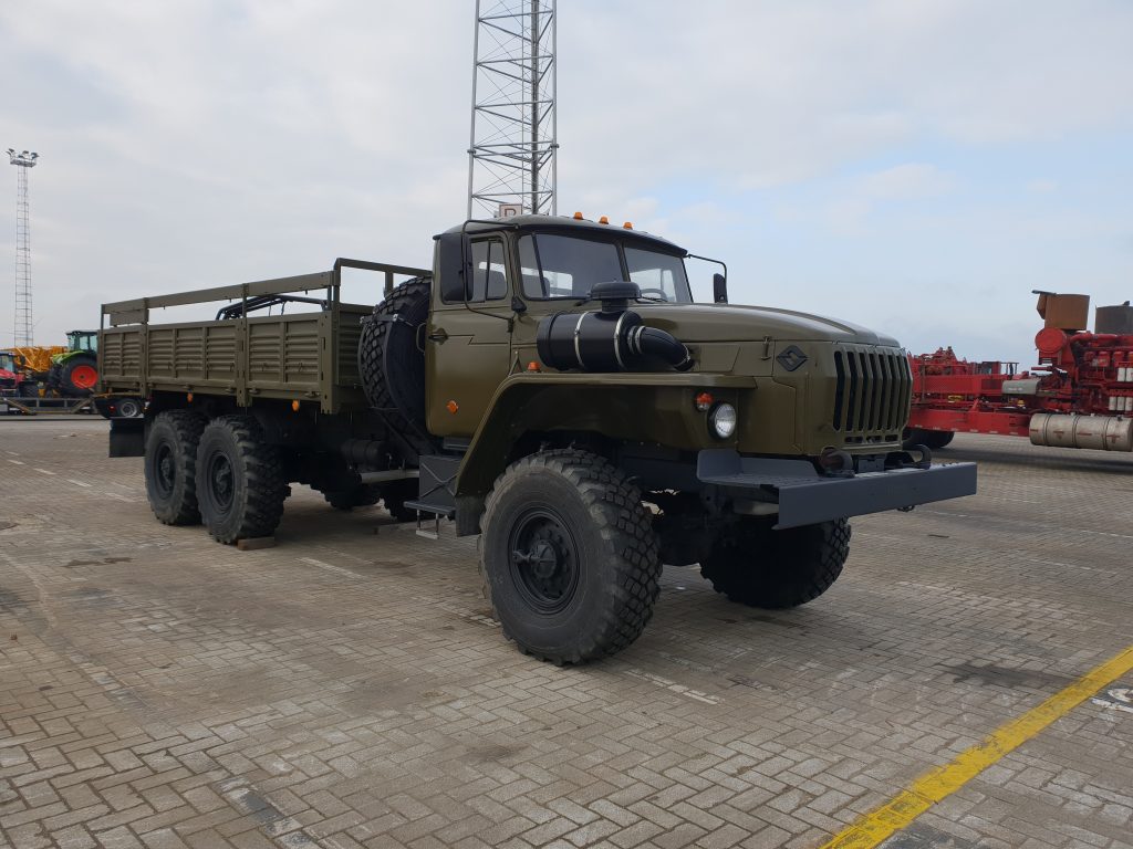 URAL-4320 van binnen bekeken - Roy Groteboer