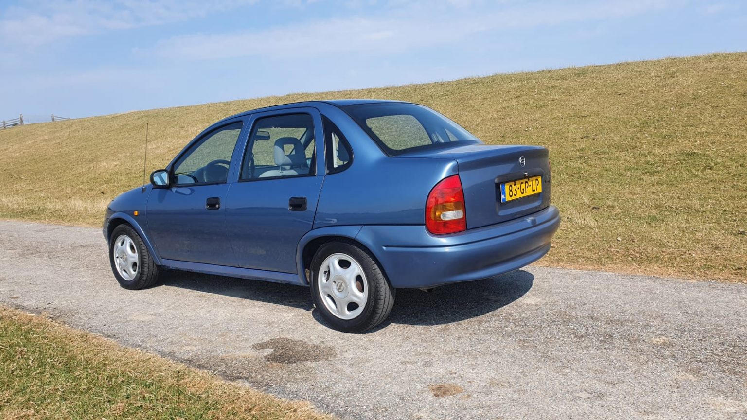 Opel Corsa sedan? Chevrolet Monza classic saloon! - Pieter Leistra