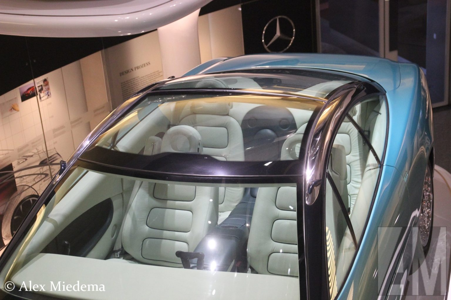 The future came one step closer in 1996: Mercedes-Benz F 200 ...