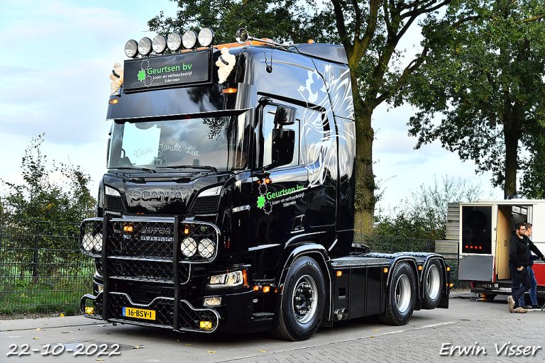 Jeroen kreeg zijn nieuwe Scania R590 bij Geurtsen - Erwin Visser - Alex ...