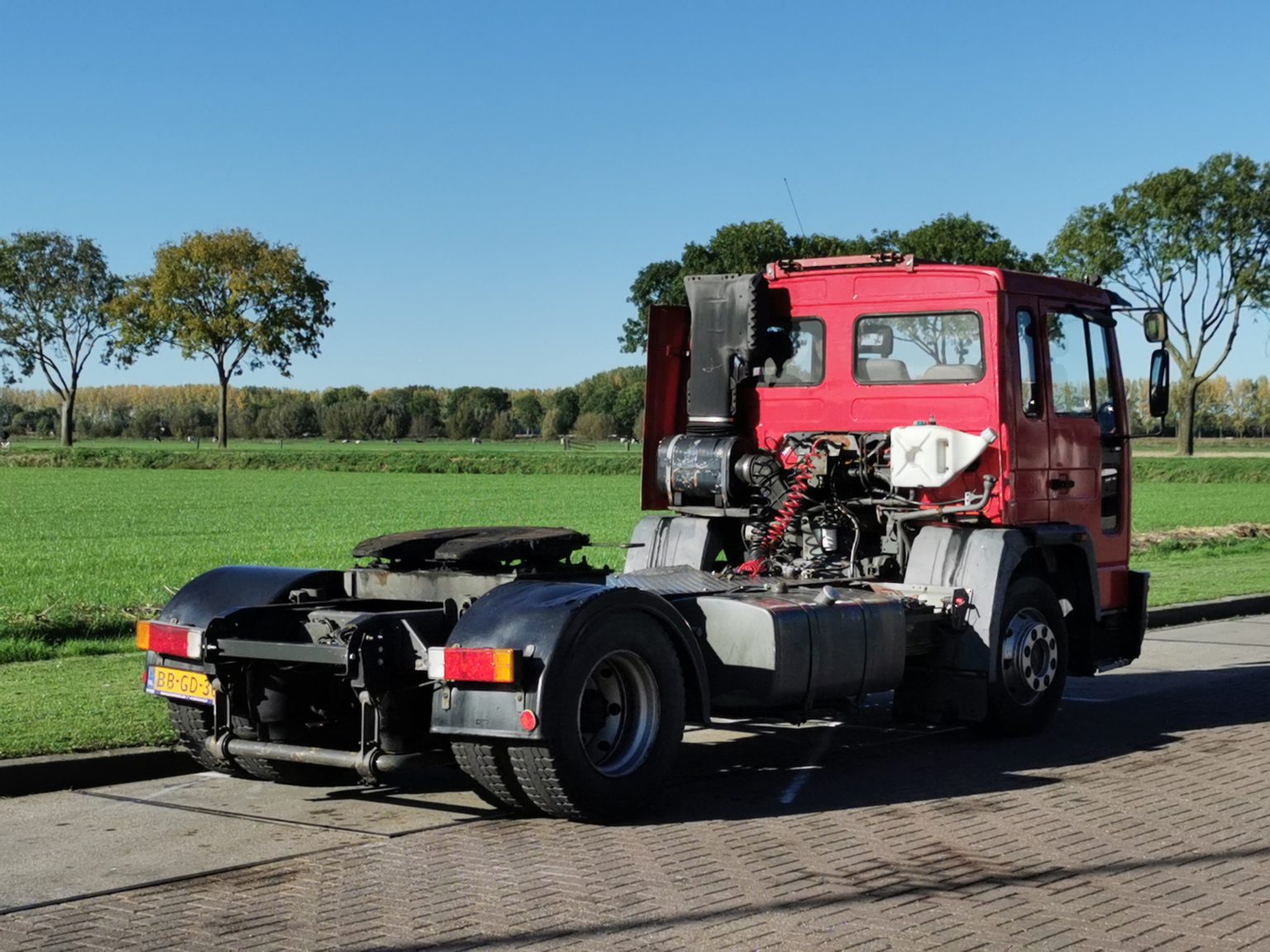 [video] Volvo FL6 van binnen bekeken - Frank Klijn & Alex Miedema