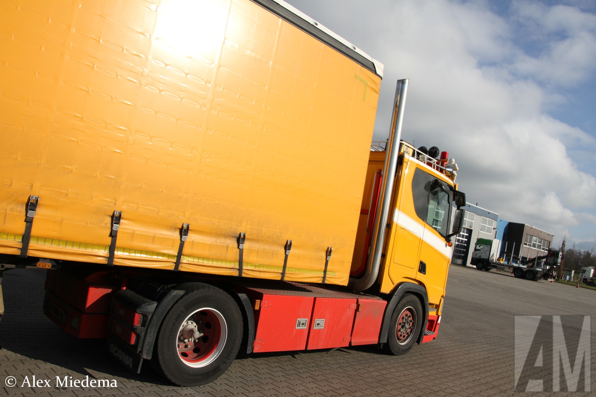 De platgedakte Scania R500 van Jurjen Wiegersma - Alex Miedema